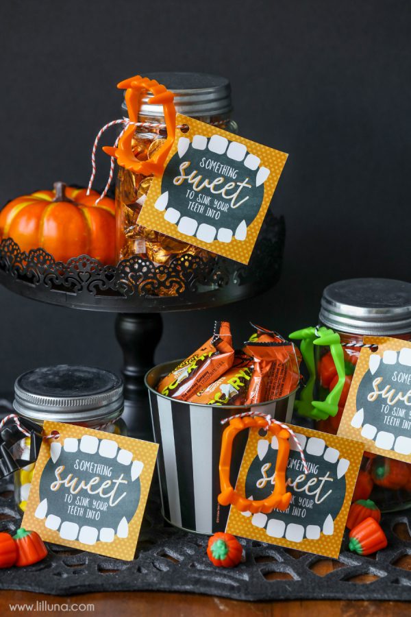 DIY Halloween Gift Idea and Halloween Printable