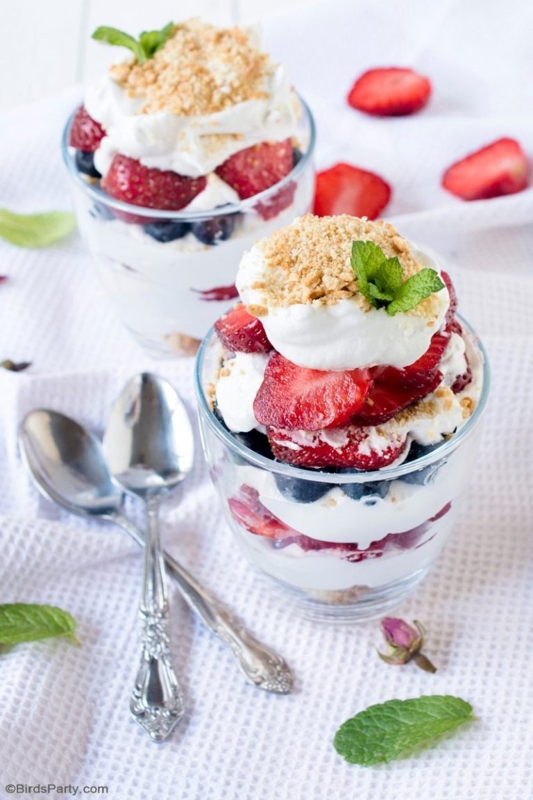 No-Bake Summer Berry Parfaits Recipe