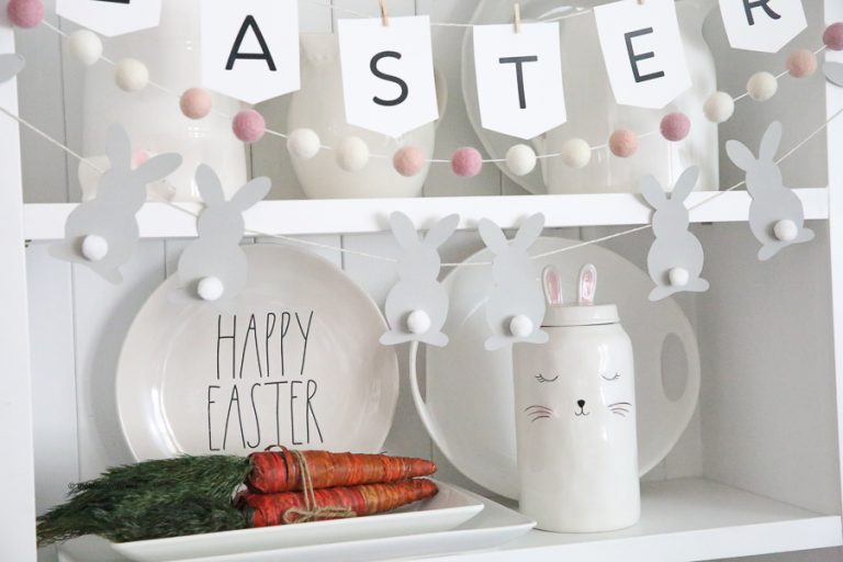 Easter Table Decoration: Printables for a Beautiful Easter Tablescape ...