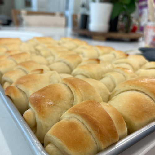 How to Make Delicious Easy Dinner Rolls - The Idea Room