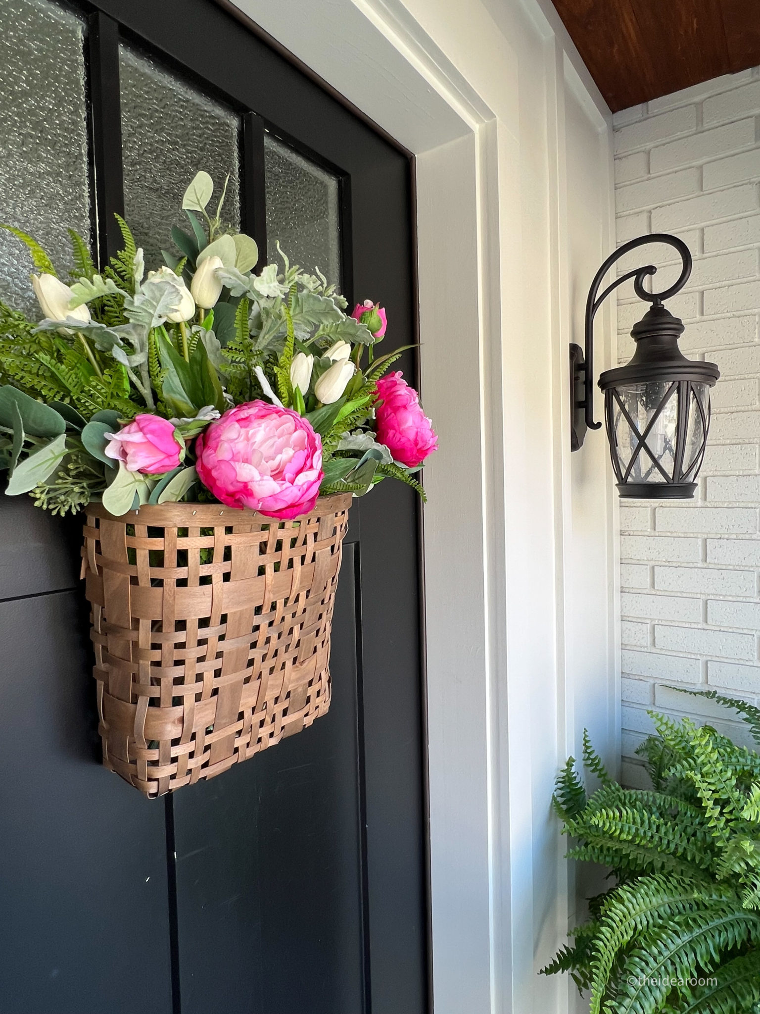 How to Make Spring Door Hangers and Baskets - The Idea Room