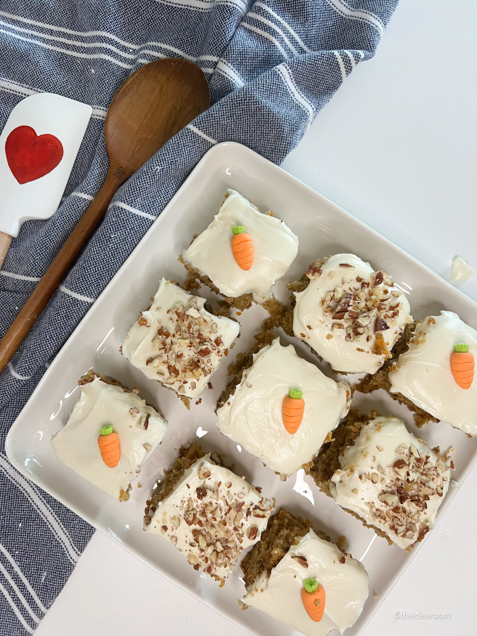 How to Make Carrot Cake Bars - The Idea Room